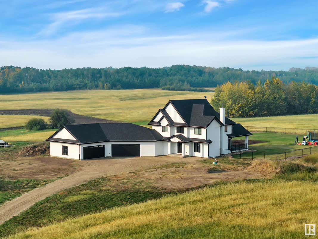 58108 RGE RD 240, Rural Sturgeon County, AB T0G 1L2 À vendre | RE/MAX ...