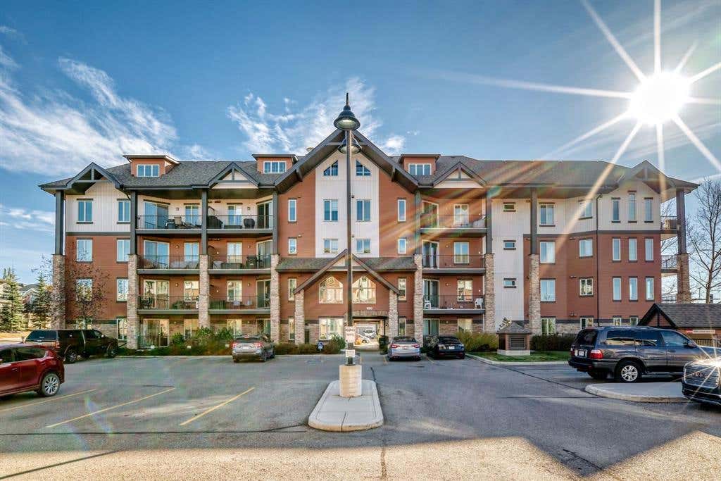3104, 15 Sunset Square, Cochrane, AB T4C 0E7 Condo For Sale | RE/MAX ...