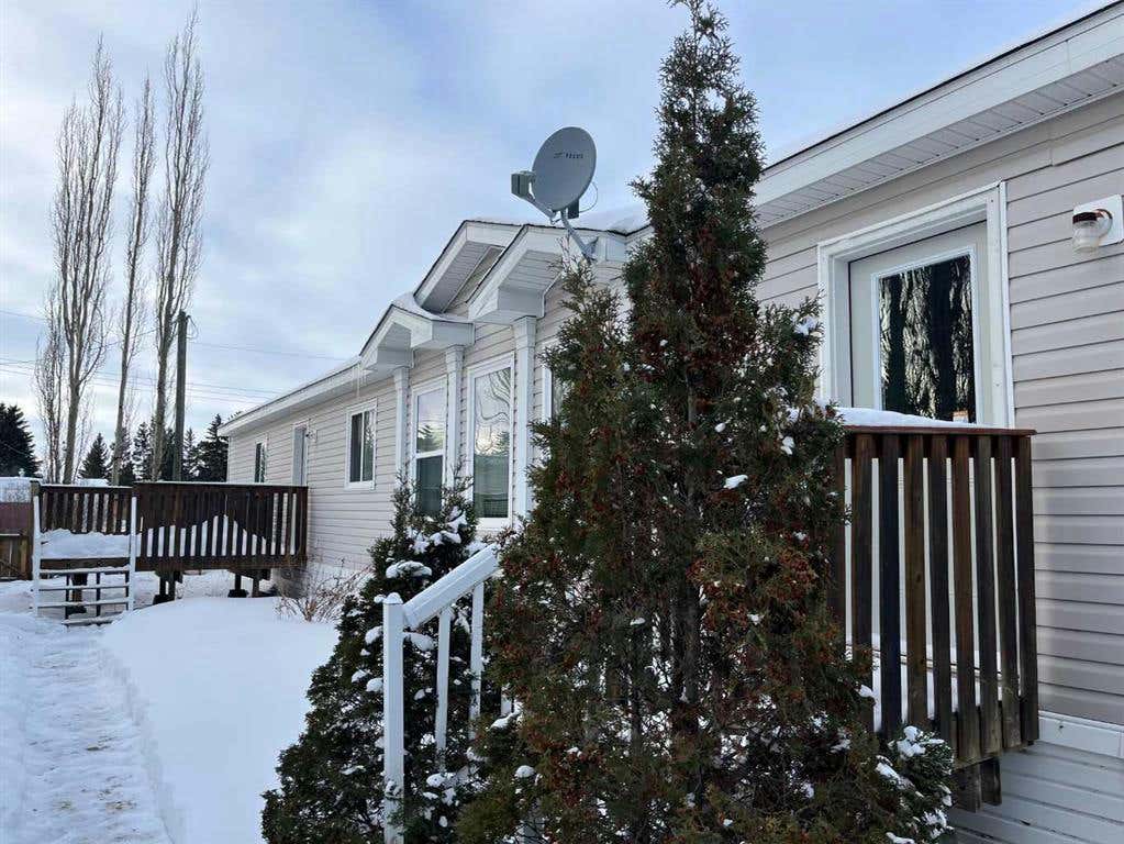 103 3 Avenue N, Marwayne, AB T0B 2X0 House For Sale | RE/MAX | A2193081