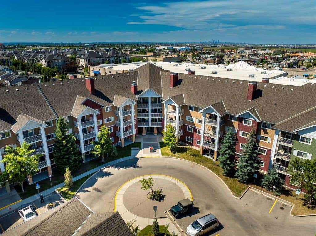 1120, 10 Prestwick Bay SE, Calgary, AB T2Z 0E6 À vendre | RE/MAX | A2238971