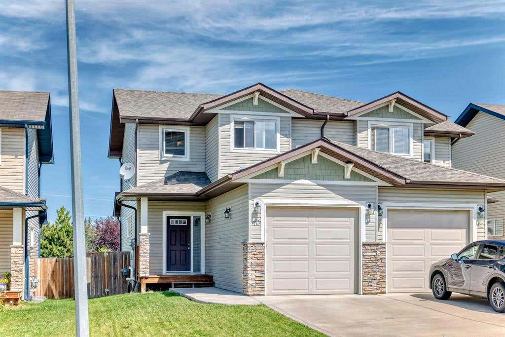 10 Carlson Place, Red Deer, AB T4P 0M3 Duplex For Sale | RE/MAX | A2246897