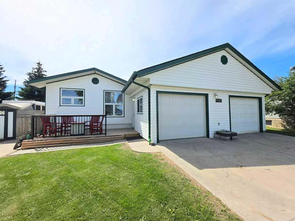 713 6 Avenue NE, Slave Lake, AB T0G 2A2 House For Sale | RE/MAX | A2239521
