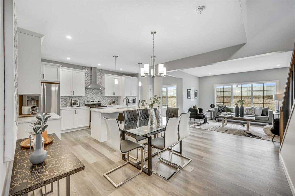 1378 Bayview Crescent SW, Airdrie, AB T4B 3N6 House For Sale | RE/MAX ...