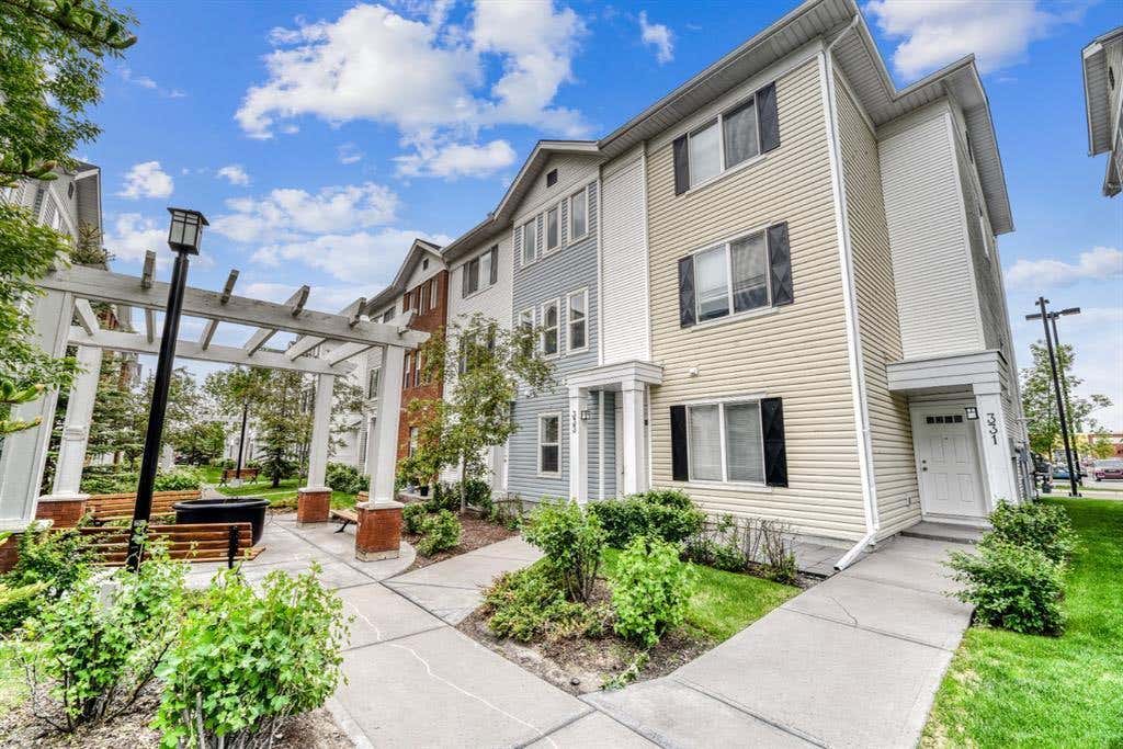 333 Silverado Common SW, Calgary, AB T2X0G7 À vendre | RE/MAX | A2215293