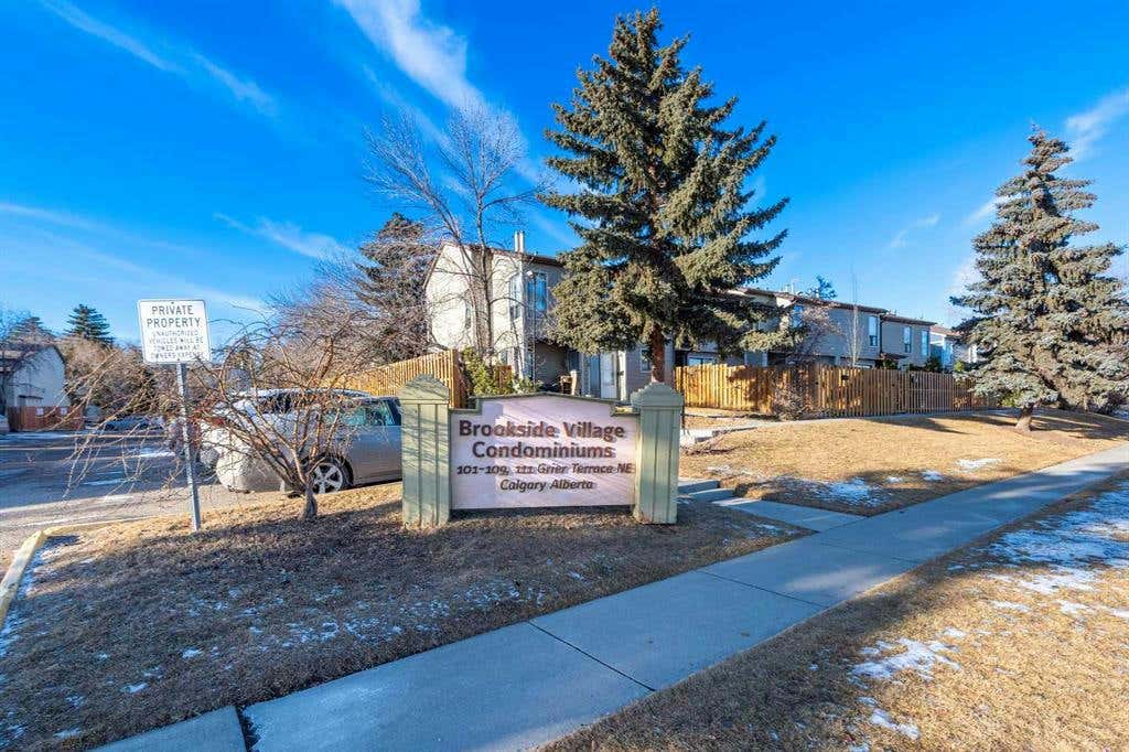 1, 104 Grier Terrace NE, Calgary, AB T2K 5Y6 Townhouse For Sale | RE ...