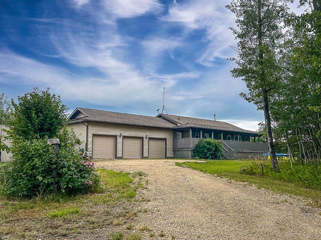 30049 Highway 43, Bezanson, AB T0H 0G0 House For Sale | RE/MAX | A2244056
