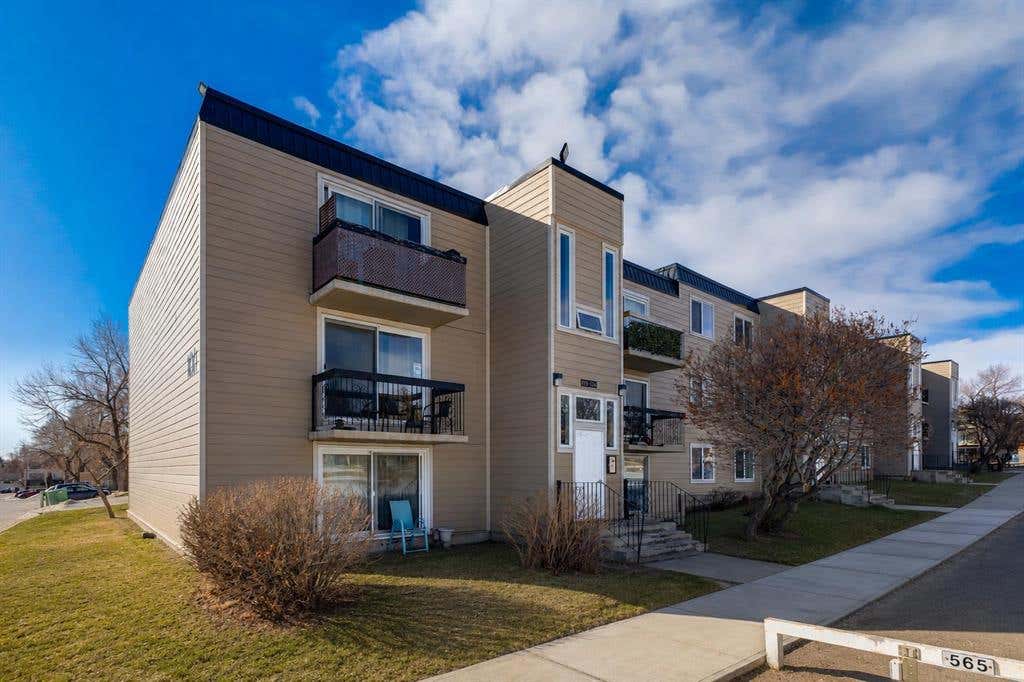 Parkland Calgary Real Estate - Houses for Sale in Parkland Calgary | REMAX