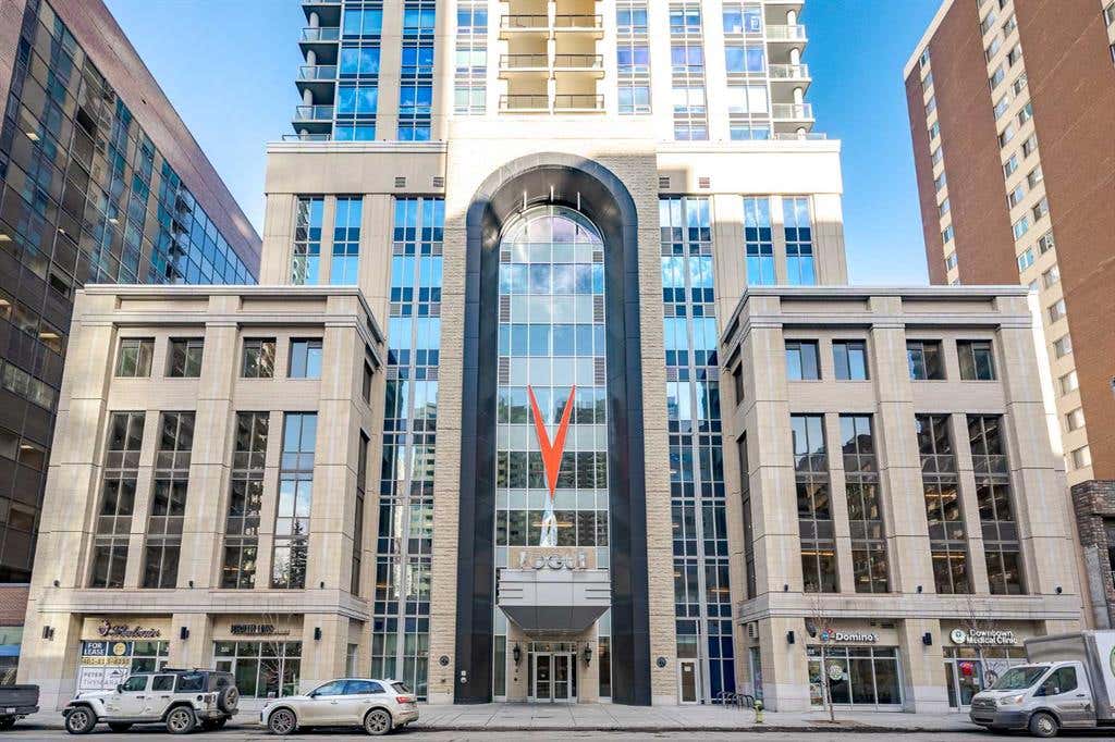 1202, 930 6 Avenue SW, Calgary, AB T2P 1J3 Condo For Sale | RE/MAX ...
