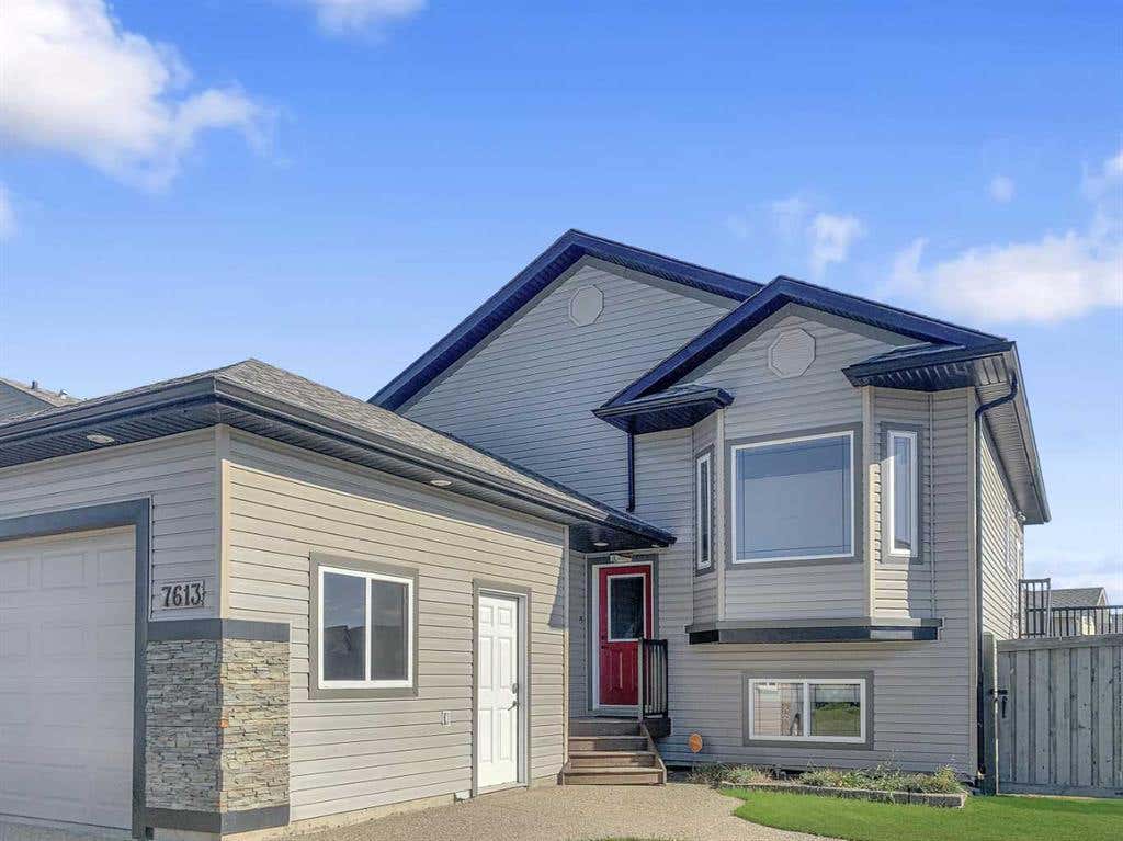 7613 114 Street, Grande Prairie, AB T8W 0G3 À louer | RE/MAX | A2249661