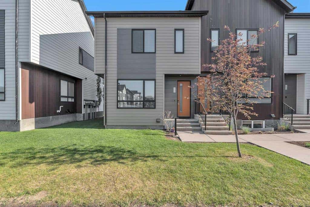 602 Redstone Crescent NE, Calgary, AB T3N 1M3 Townhouse For Sale | RE ...