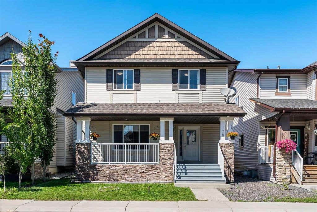 178 Baywater Rise SW, Airdrie, AB T4B 0B2 À vendre | RE/MAX | A2236274