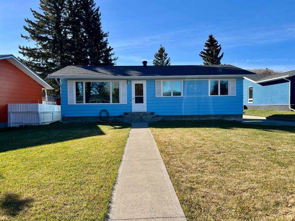 342 Canyon Crescent, Pincher Creek, AB T0K 1H0 House For Sale | RE/MAX ...
