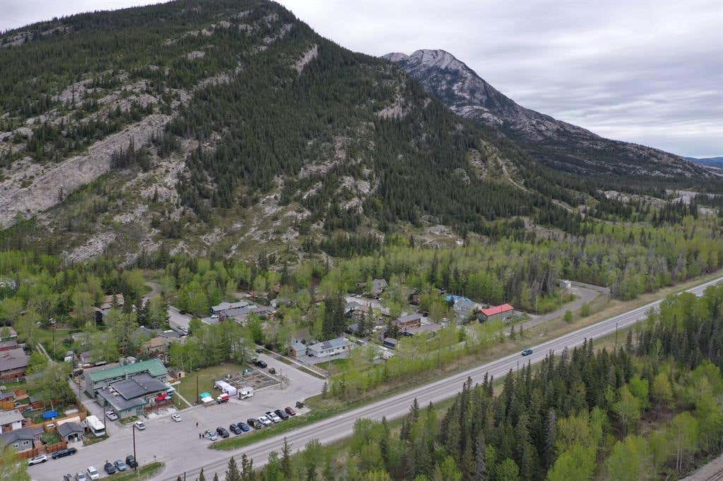 21 Exshaw Mountain Gateway, Exshaw, AB T0L2C0 House For Sale | RE/MAX ...