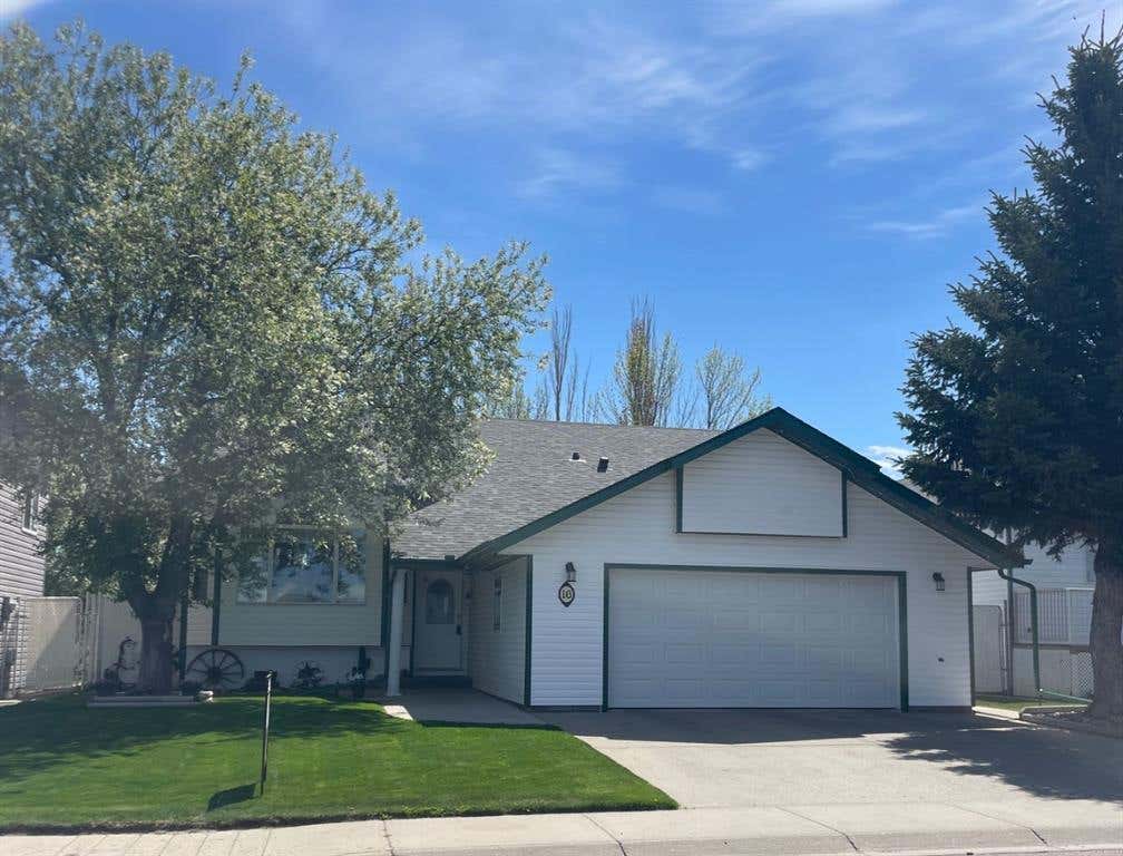 Brooks Real Estate - Houses for Sale in Brooks | REMAX
