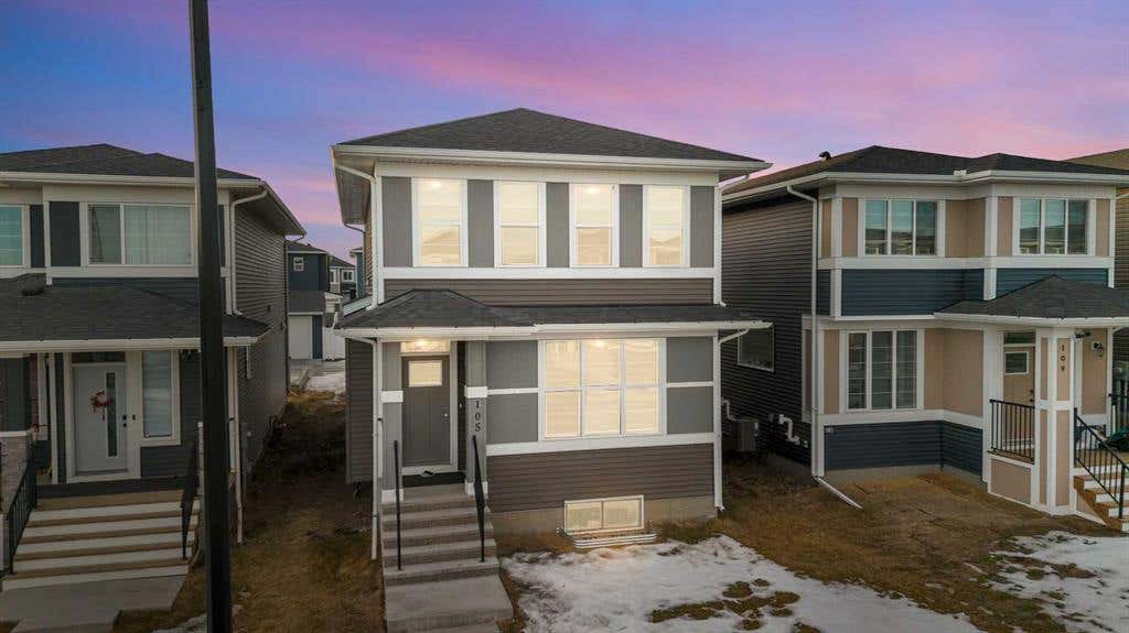 105 Chelsea Glen, Chestermere, AB T1X 2P4 House For Sale | RE/MAX ...
