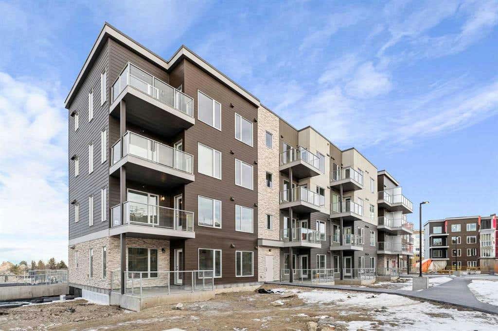 405, 660 Shawnee Square SW, Calgary, AB T2Y 0X6 À vendre | RE/MAX ...