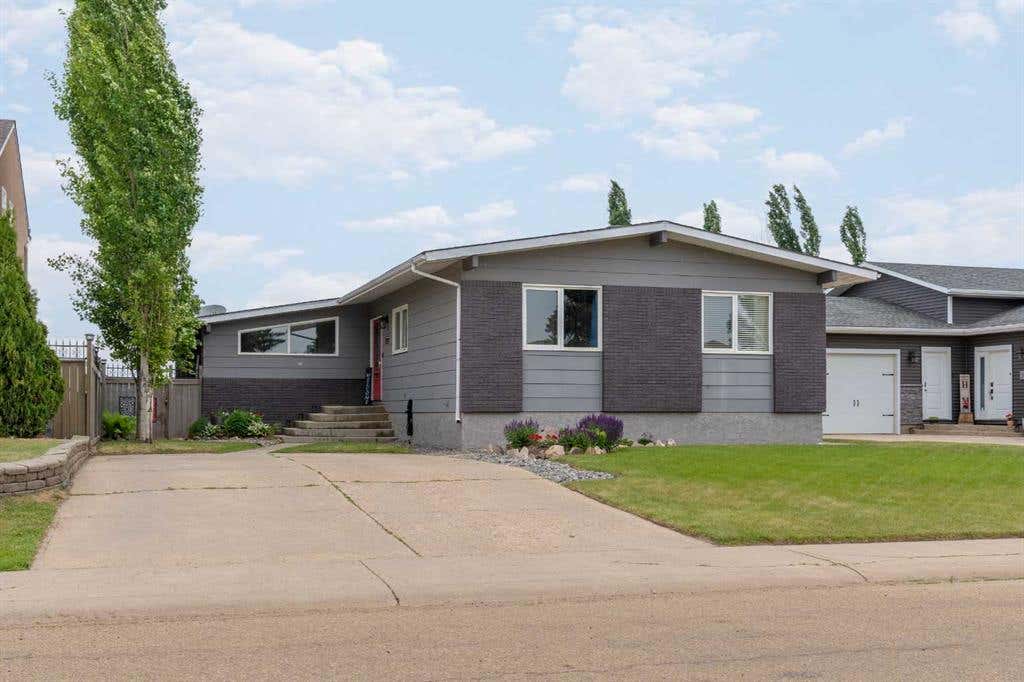 Viking Real Estate - Houses for Sale in Viking | REMAX