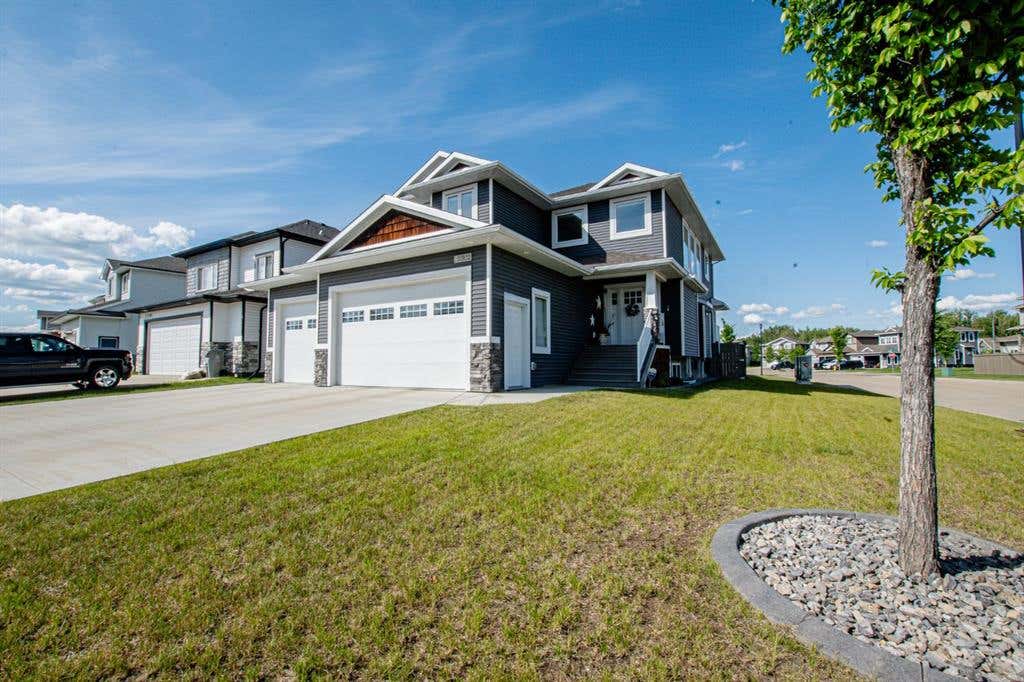 11302 59 Avenue, Grande Prairie, AB T8W 0L1 House For Sale | RE/MAX ...
