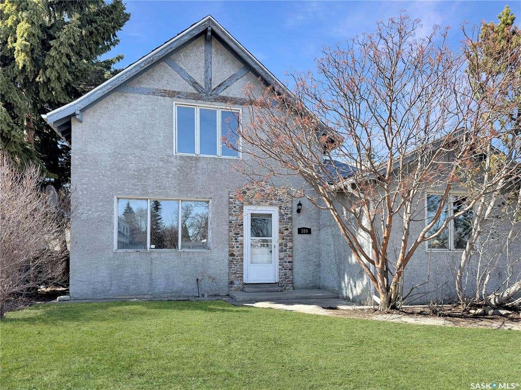 209 Main STREET, Wilkie, SK S0K 4W0 House For Sale | RE/MAX | SK002686