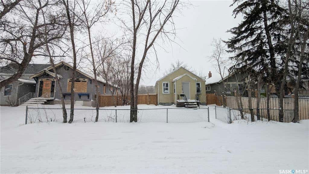 1056 Rae STREET, Regina, SK S4T 2B6 À vendre | RE/MAX | SK990997