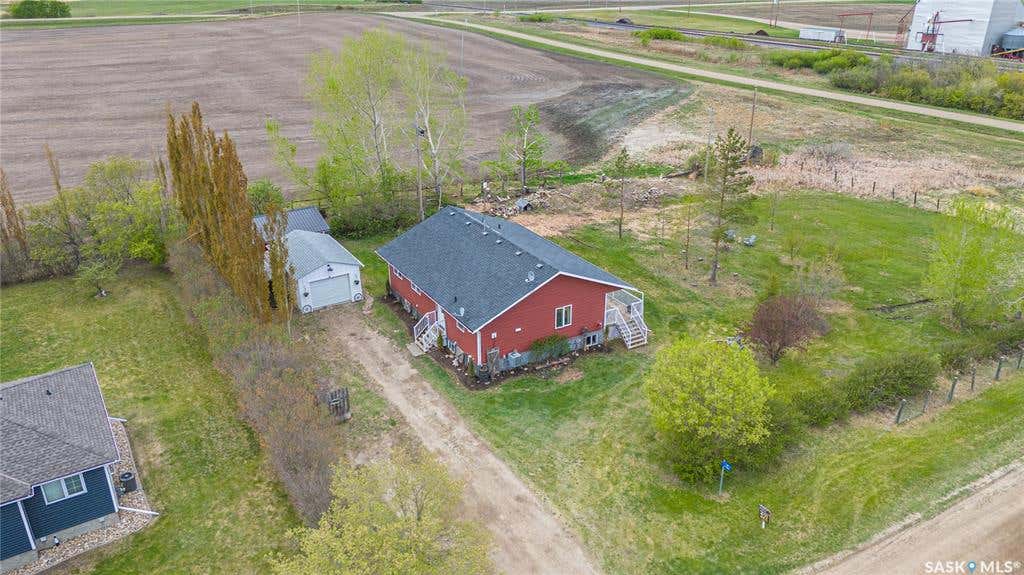 18 W 1st STREET, Baldwinton, SK S0M 0B0 House For Sale | RE/MAX | SK007046