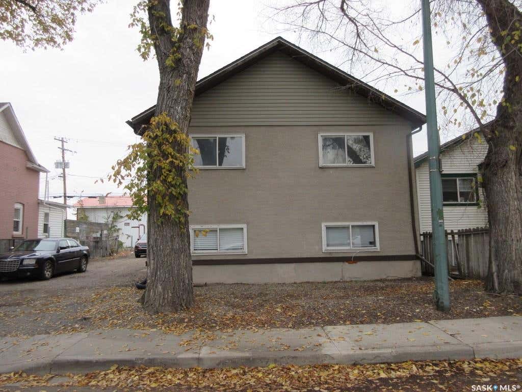 1817 Quebec STREET, Regina, SK S4P 1J6 House For Sale | RE/MAX | SK024097