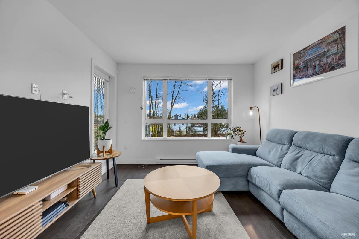 326 13963 105 BOULEVARD, Surrey, BC V3T 0M9 À vendre | RE/MAX | R2970157