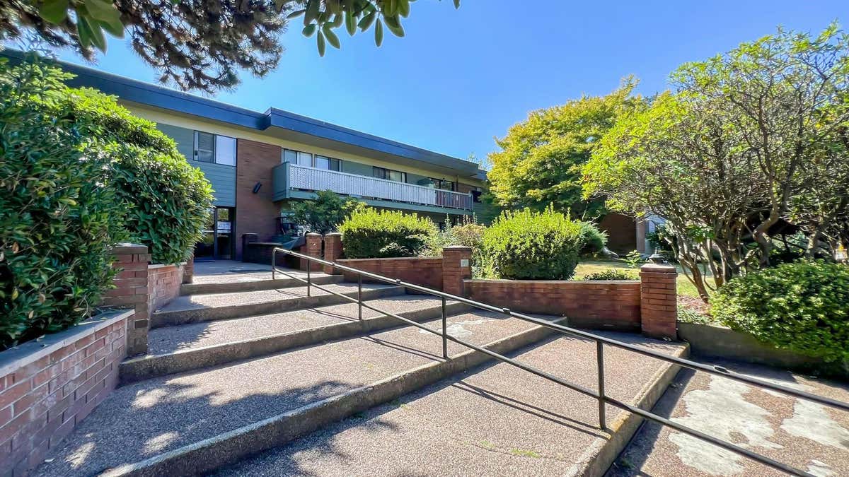 124 2600 E 49TH AVENUE, Vancouver, BC V5S 1J8 Condo For Sale | RE/MAX ...