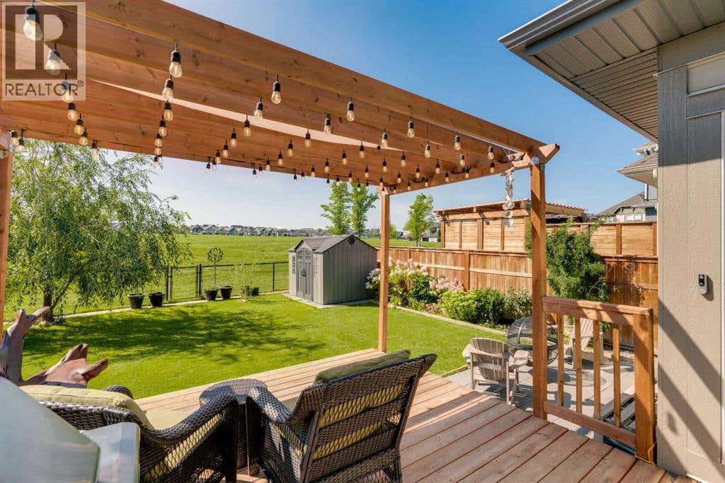 29 Masters Terrace SE, Calgary, AB T3M2C1 House For Sale | RE/MAX ...