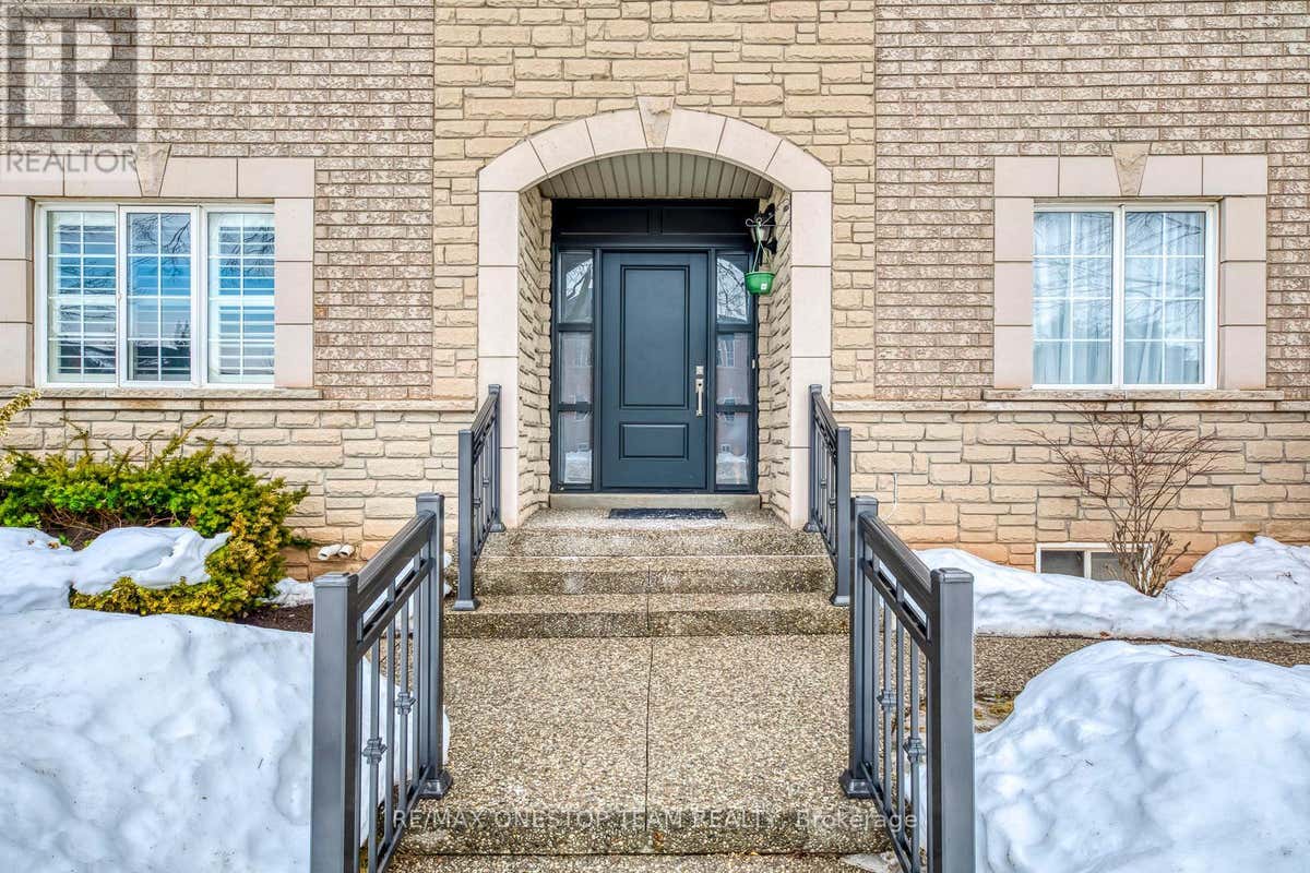 1390 BROOKSTAR DRIVE, Oakville (West Oak Trails), ON L6M3W2 House For ...