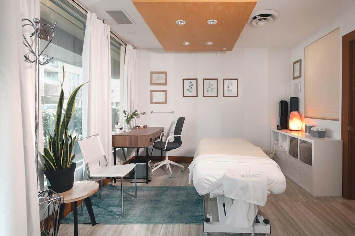 101A 1440 GEORGE STREET, White Rock, BC V4B4A3 Commercial Real Estate ...