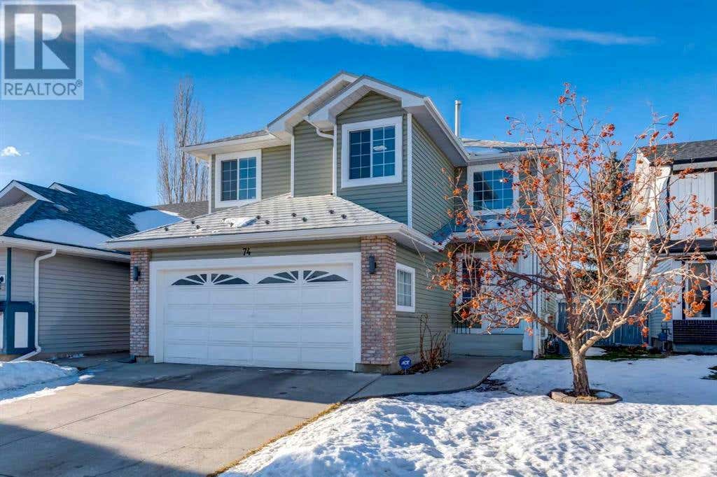 74 Riverstone Close SE, Calgary, AB T2C4B8 House For Sale | RE/MAX ...