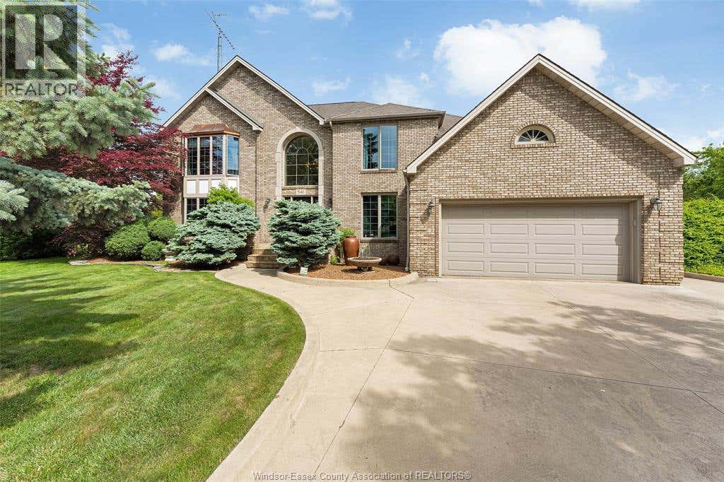 541 KERR CRESCENT, Lakeshore, ON N0R1A0 House For Sale | RE/MAX | 25029126