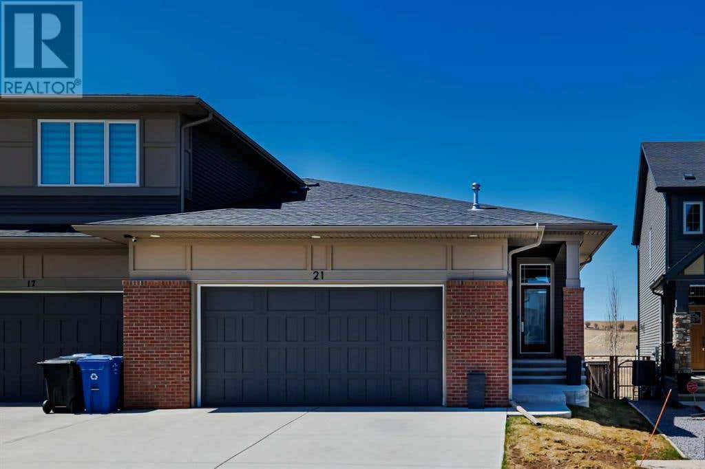 21 Crestridge Bay SW, Calgary, AB T3B6H2 House For Sale | RE/MAX | A2217438