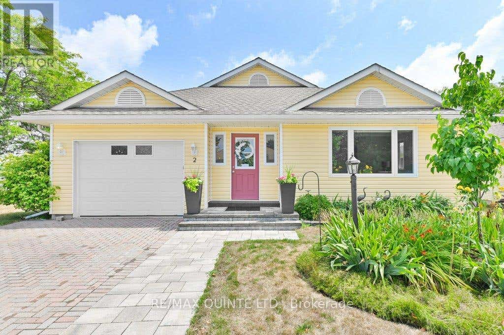 2 HERITAGE DRIVE, Prince Edward County (Wellington), ON K0K3L0 House ...