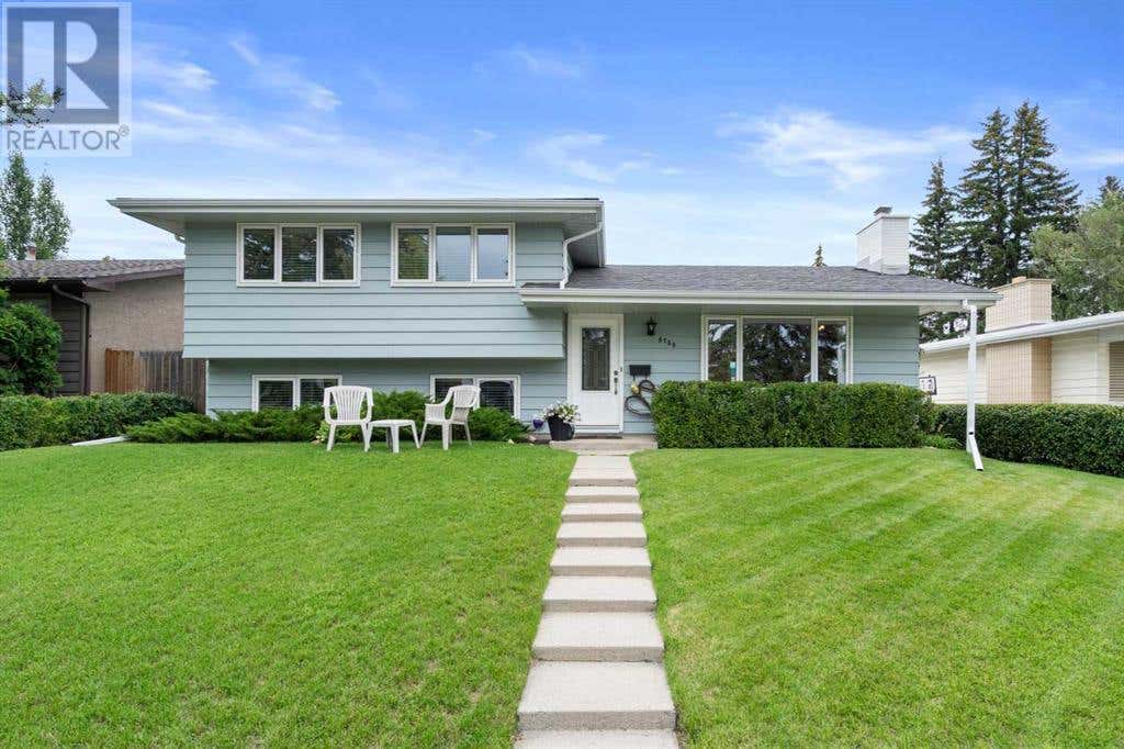 5720 Lakeview Drive SW, Calgary, AB T3E5S4 House For Sale | RE/MAX ...