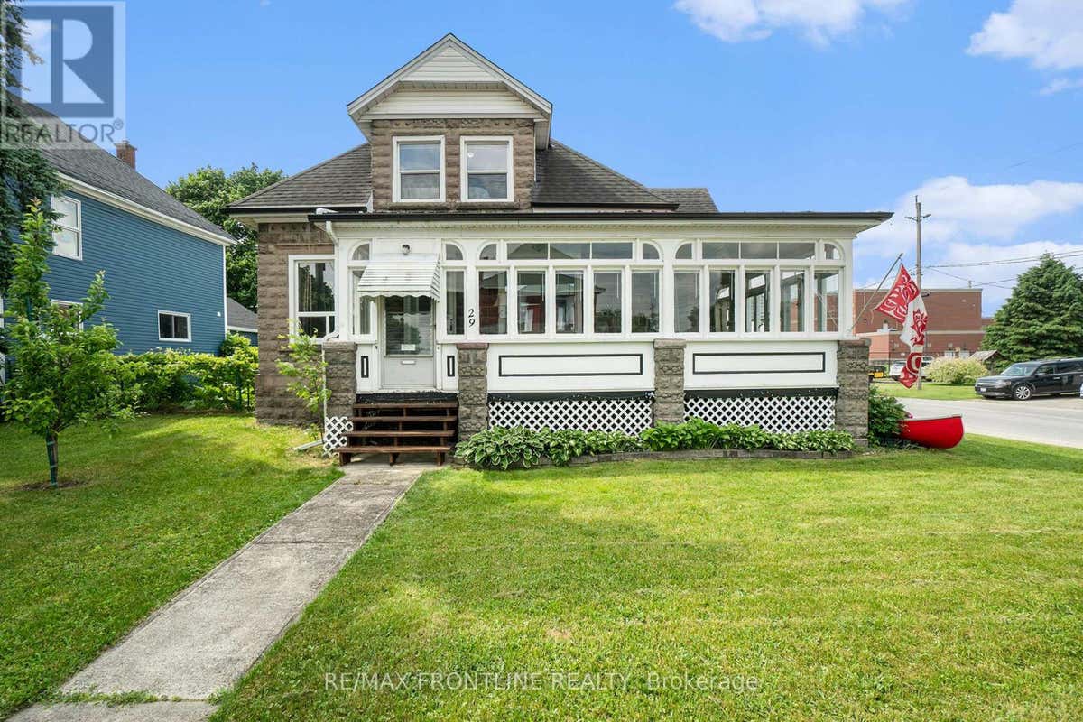 29 STRATHCONA STREET, Smiths Falls, ON K7A1V8 House For Sale | RE/MAX ...