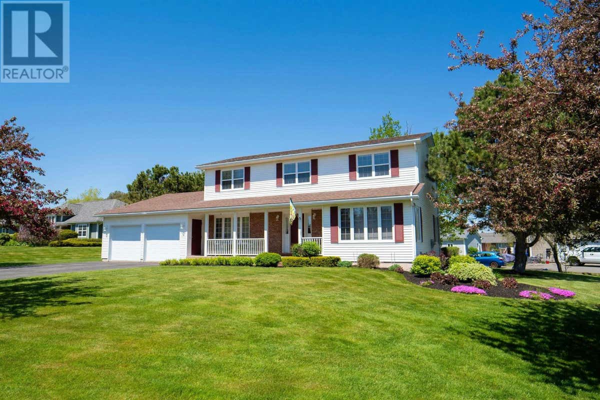 3 Penny Lane, Amherst, NS B4H4V4 House For Sale | RE/MAX | 202501735