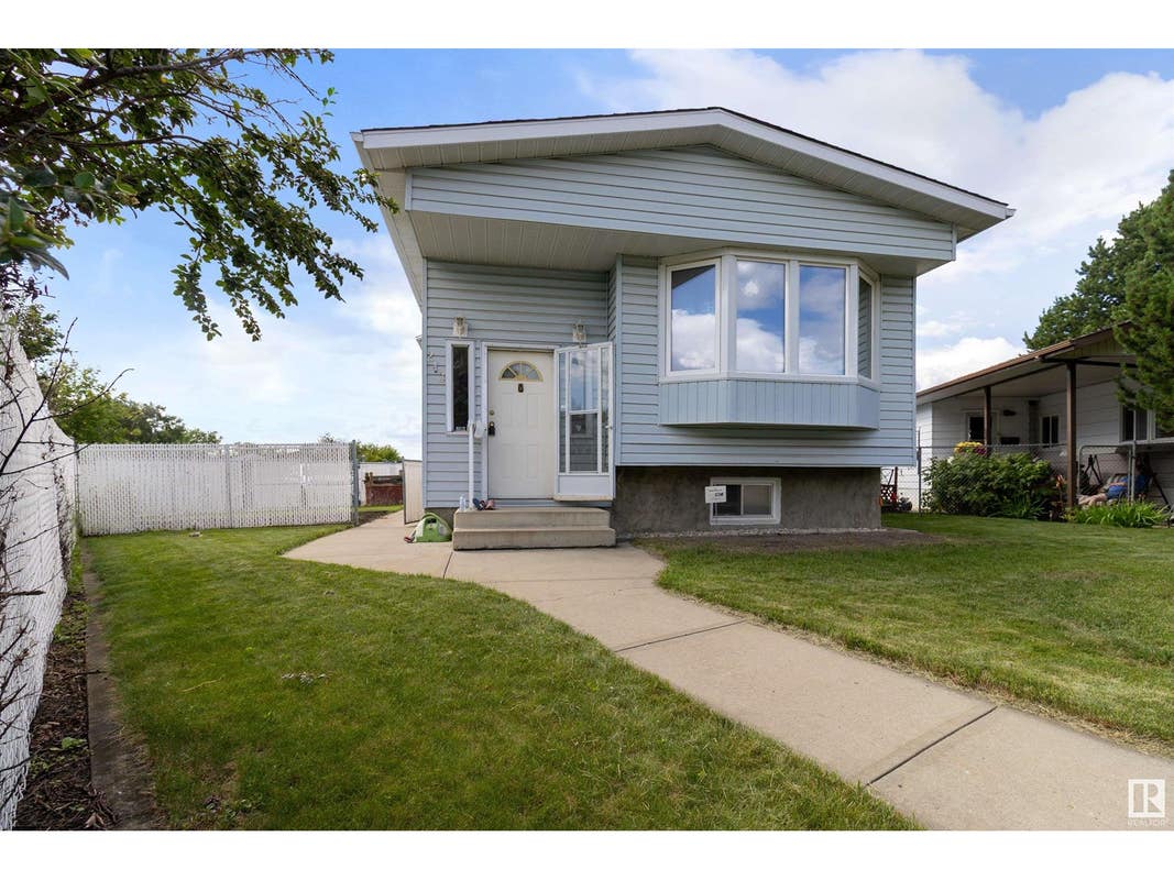 243 LEE RIDGE RD NW, Edmonton, AB T6K0N2 House For Sale | RE/MAX | E4447503