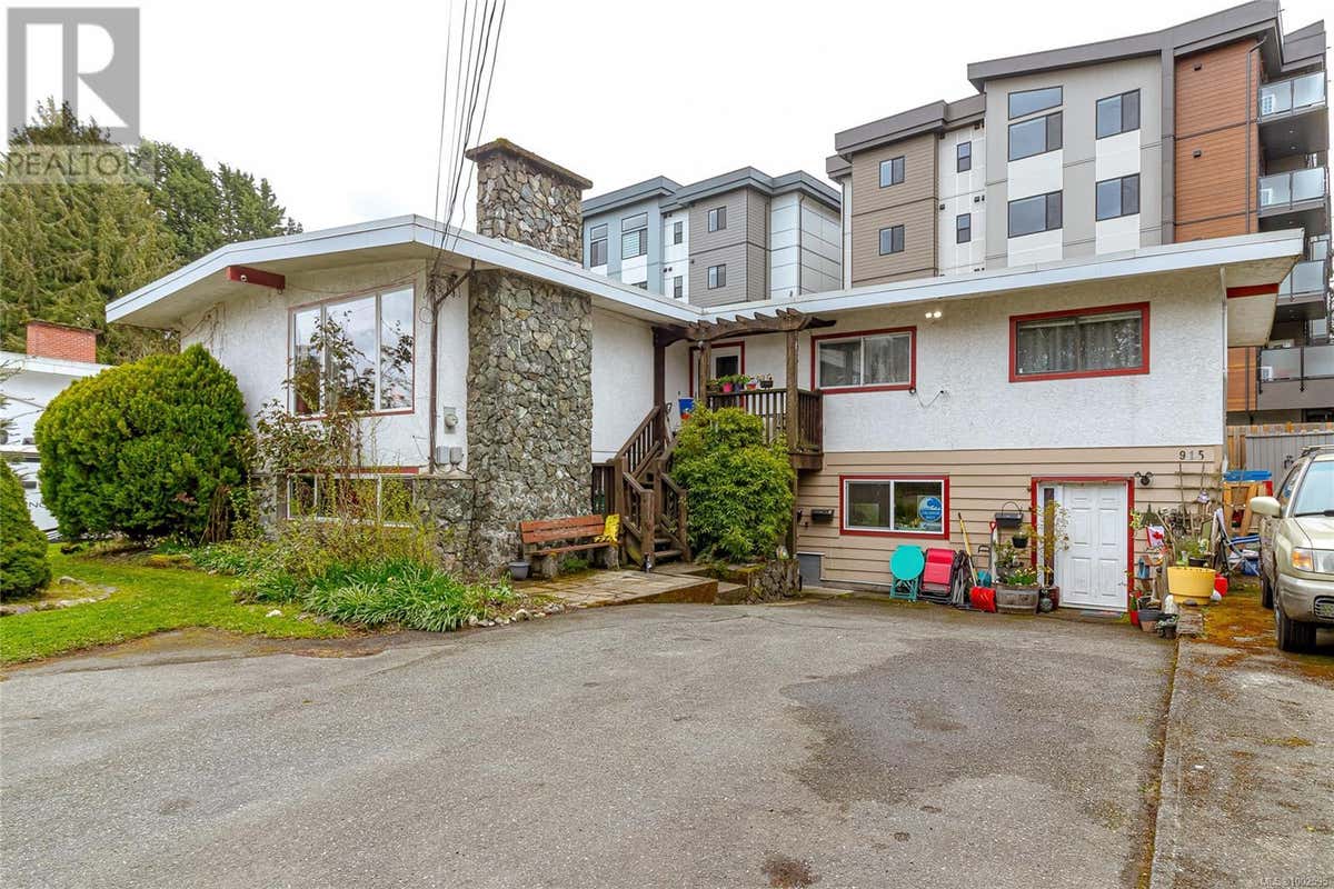 915 Rex Rd, Langford, BC V9B2P2 House For Sale | RE/MAX | 1002595