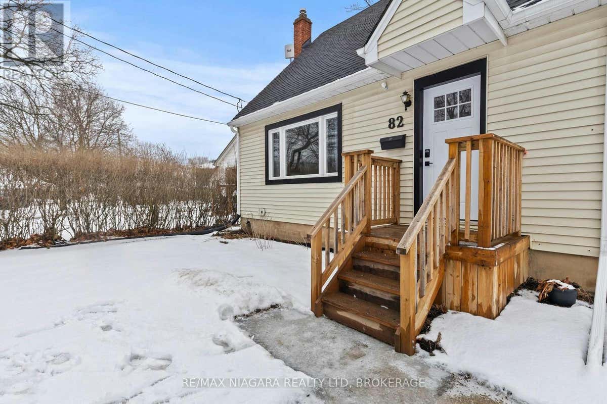 82 BOOTH STREET, St. Catharines (442 - Vine/Linwell), ON L2N1X4 House ...