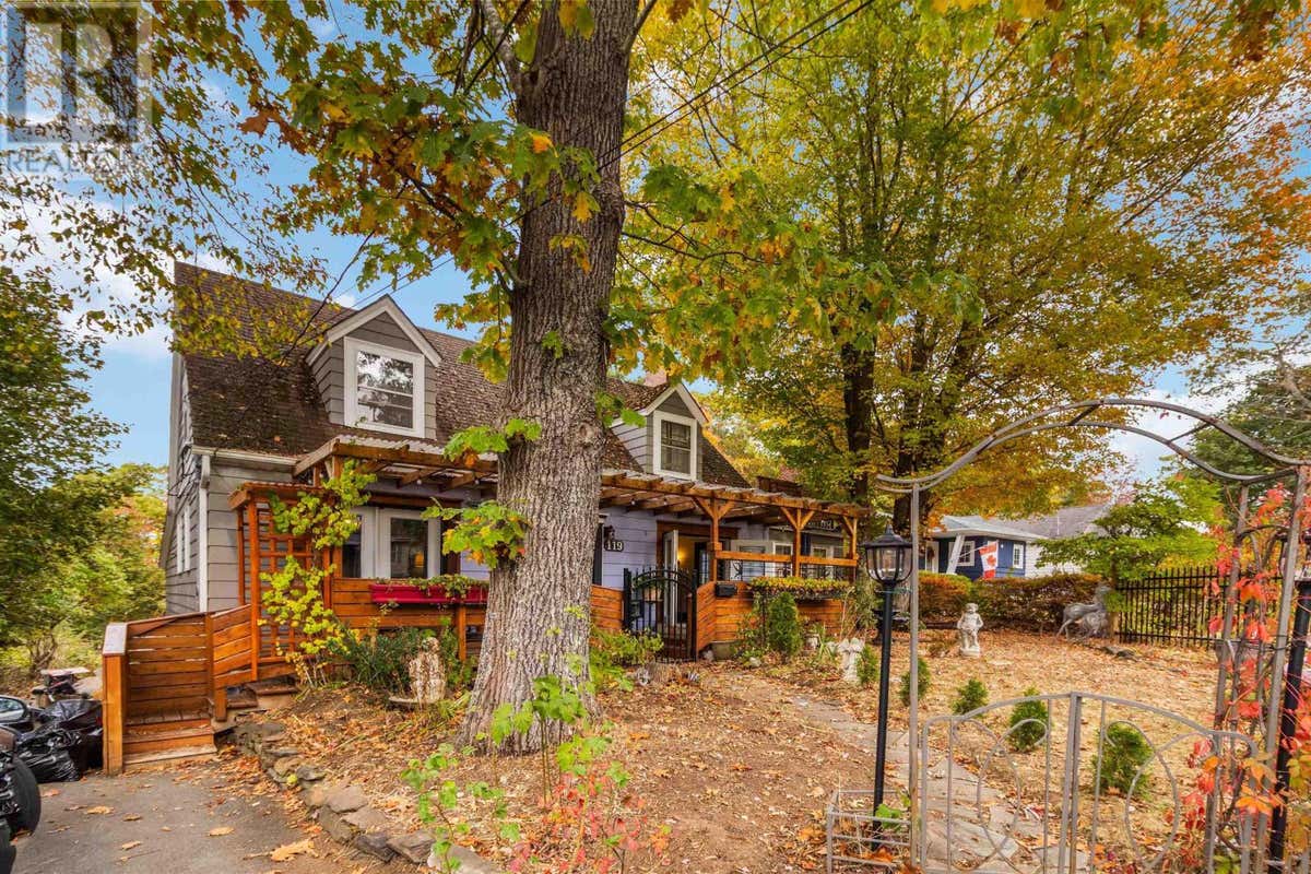 119 Alexandra Avenue, Bridgewater, NS B4V1H5 House For Sale | RE/MAX ...