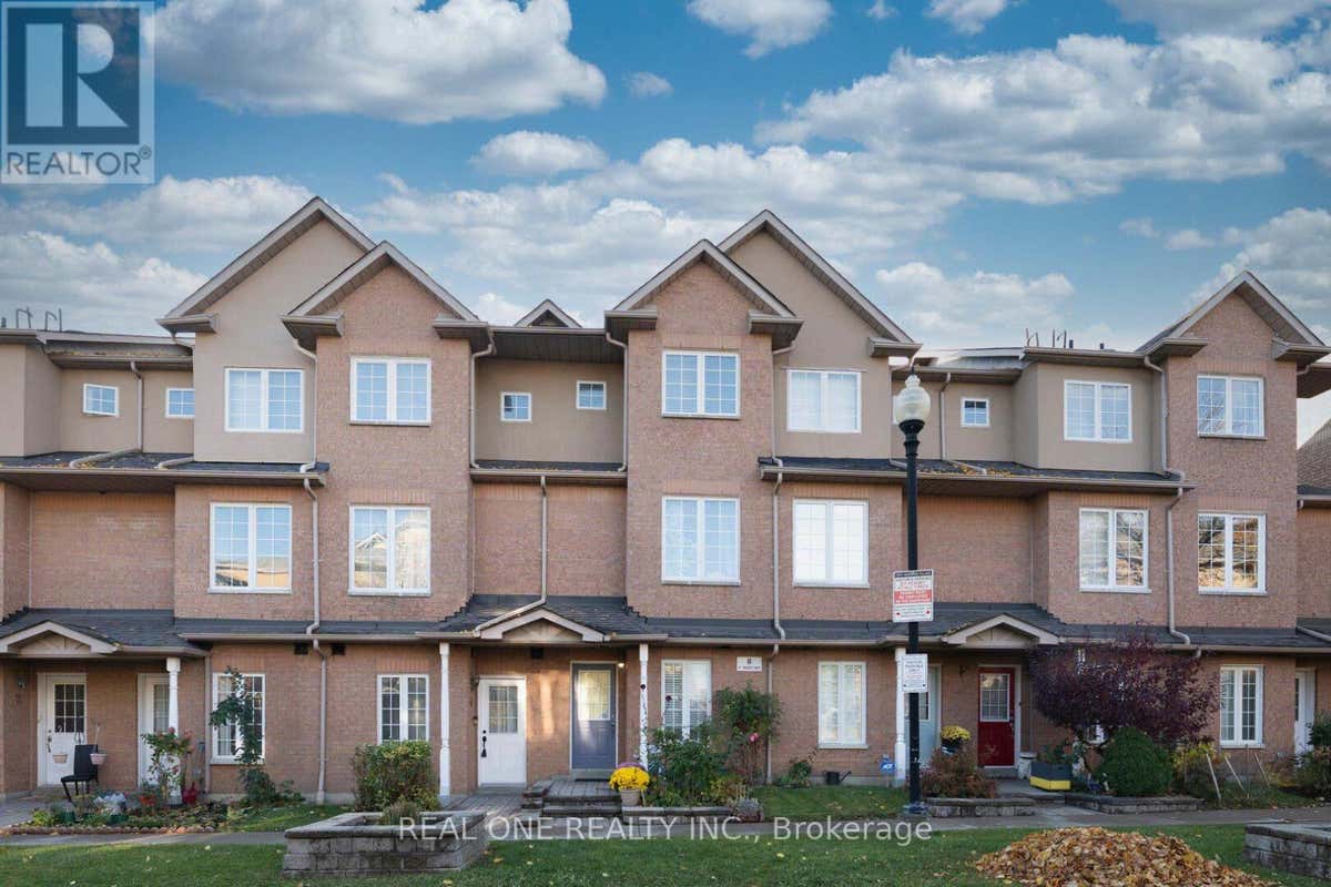 5 - 8 ST MORITZ WAY, Markham (Unionville), ON L3R4E8 Townhouse For Sale | RE/MAX | N12510858