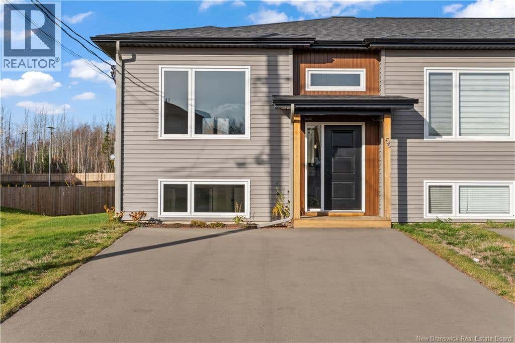 56 Delta Street, Dieppe, NB E1K0A4 House For Sale | RE/MAX | NB129809
