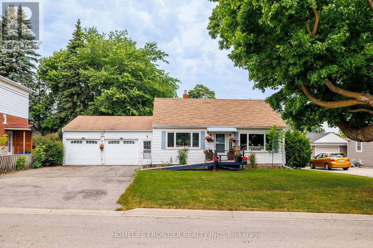 593 WATSON AVENUE, Newmarket (Huron Heights-Leslie Valley), ON L3Y2V2 ...