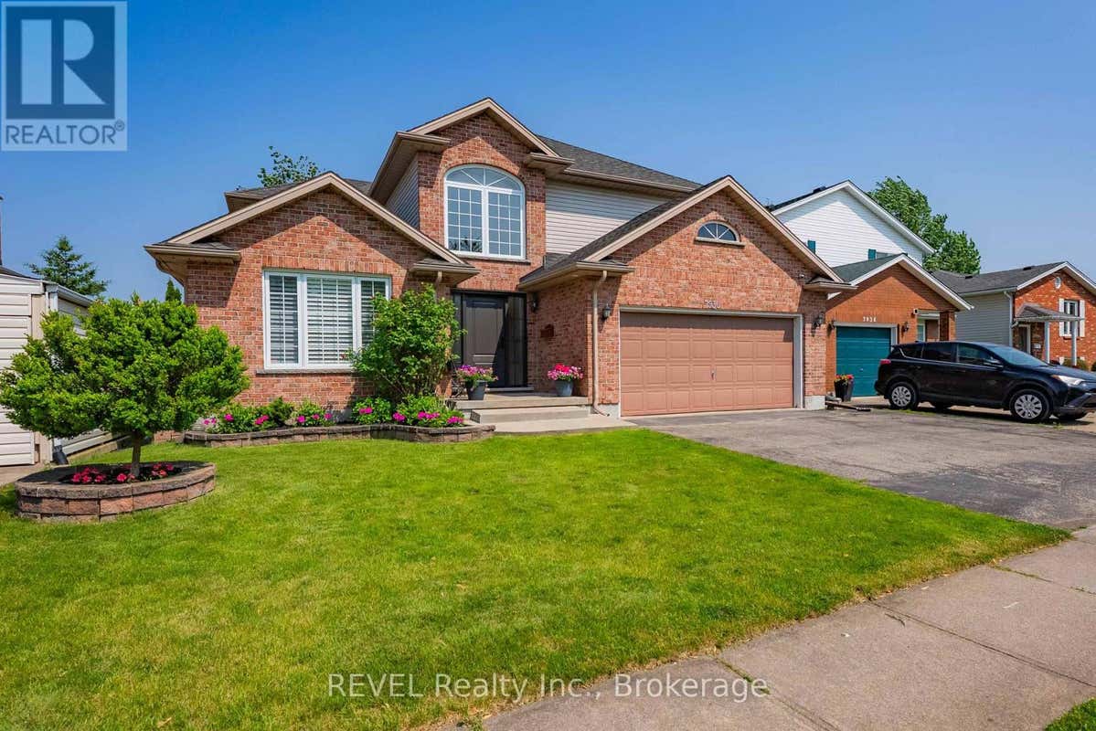 7930 PADDOCK TRAIL DRIVE, Niagara Falls (Ascot), ON L2H1X2 House For ...