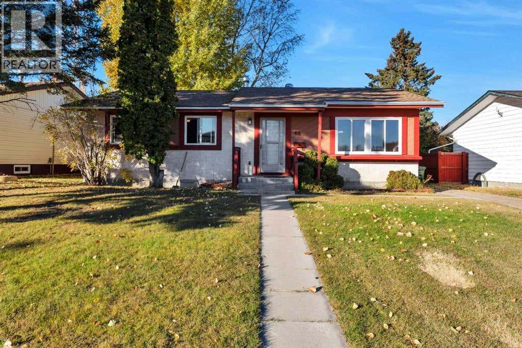 48 Halladay Avenue, Red Deer, AB T4N6E4 À vendre | RE/MAX | A2265305