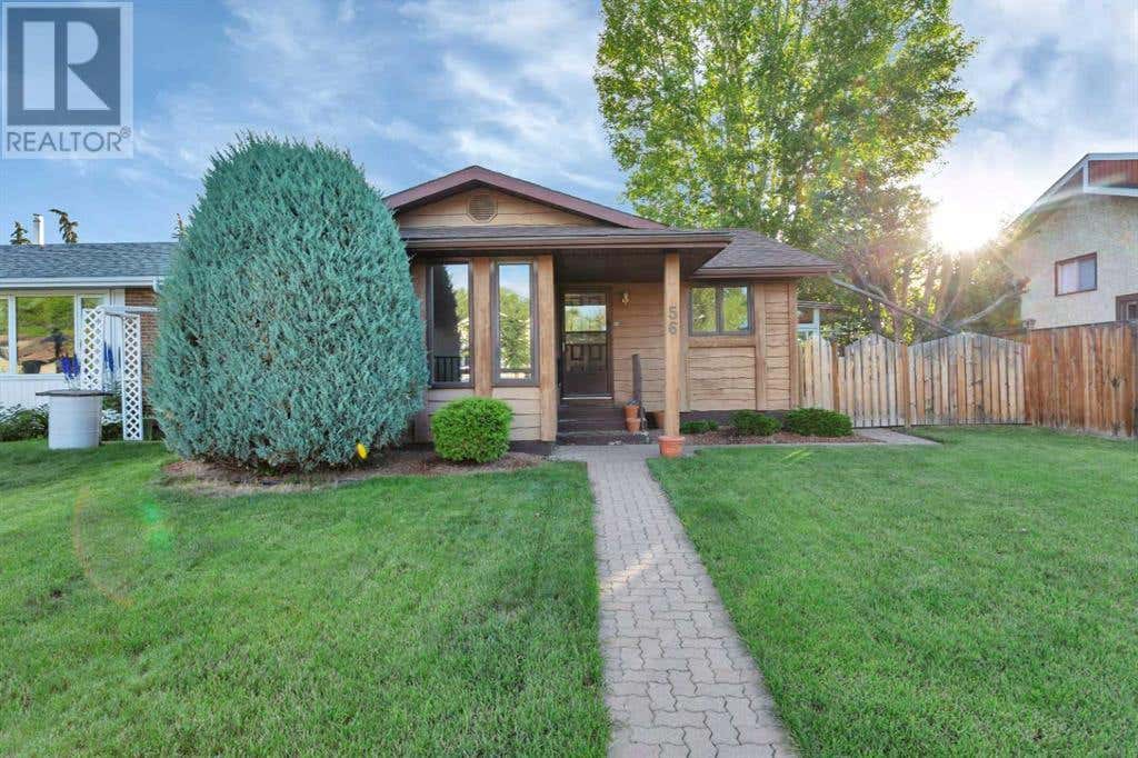 56 Haliburton Crescent, Red Deer, AB T4N6K3 House For Sale | RE/MAX ...