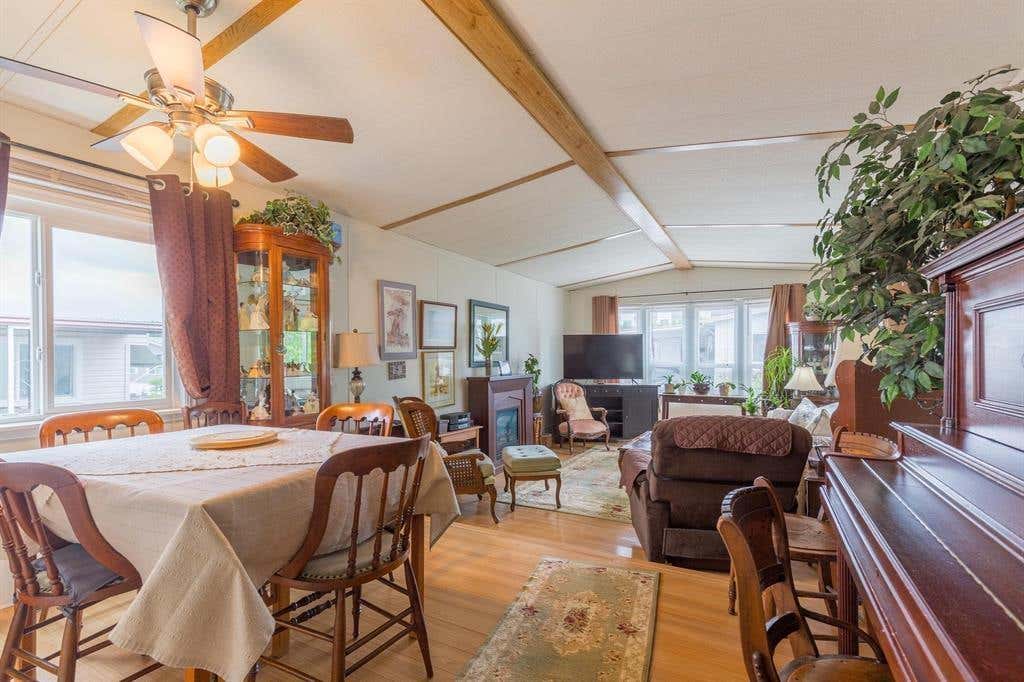 50 8254 134 STREET, Surrey, BC V3W6M2 House For Sale | RE/MAX | R3051876