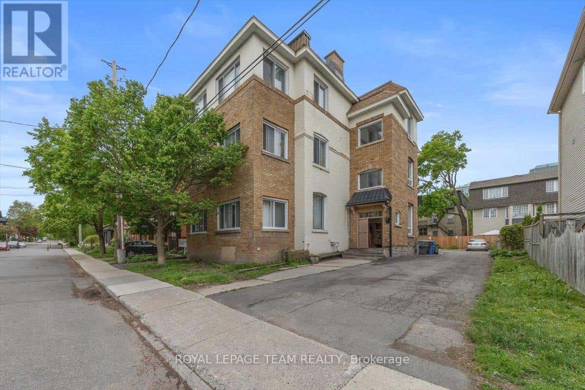 479 COOPER STREET, Ottawa, ON K1R5H8 À vendre | RE/MAX | X12171566